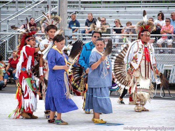 43 Vibrant Photos from the Meswaki Pow Wow - PowWows.com