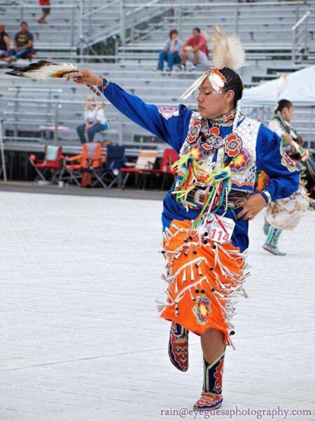 43 Vibrant Photos from the Meswaki Pow Wow - PowWows.com