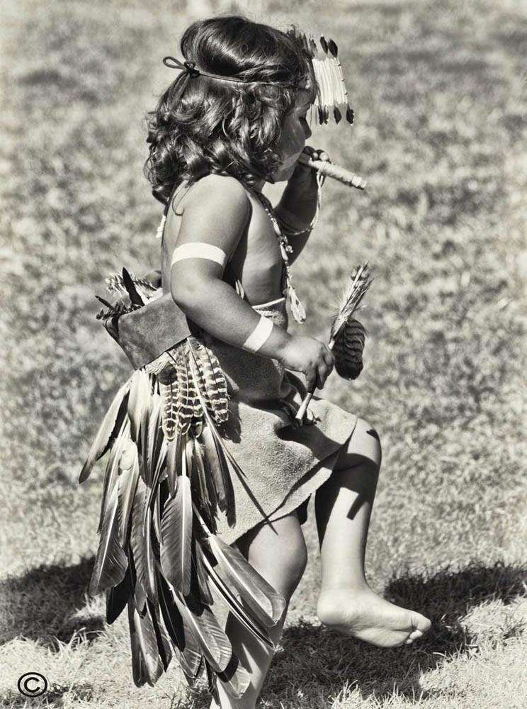 5 Photos that Capture the Beauty of UC Davis Pow Wow - Page 2 of 7