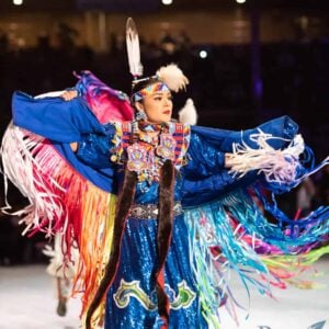 Fancy Shawl Dancing | Women's Fancy Shawl Dance History & More ...