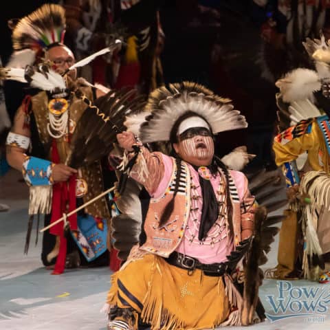 Northern Traditional Dancing - PowWows.com